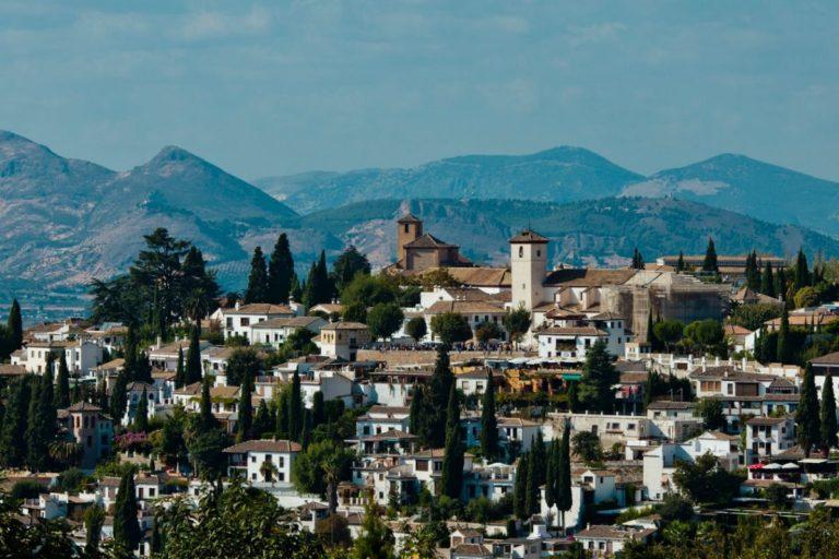 24 Granada Facts & Facts About the Alhambra (100% true) - Kevmrc