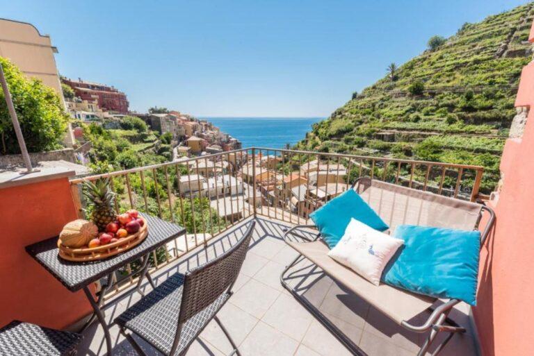 14 BEST Hotels in Manarola, Italy [2025 update] - Kevmrc